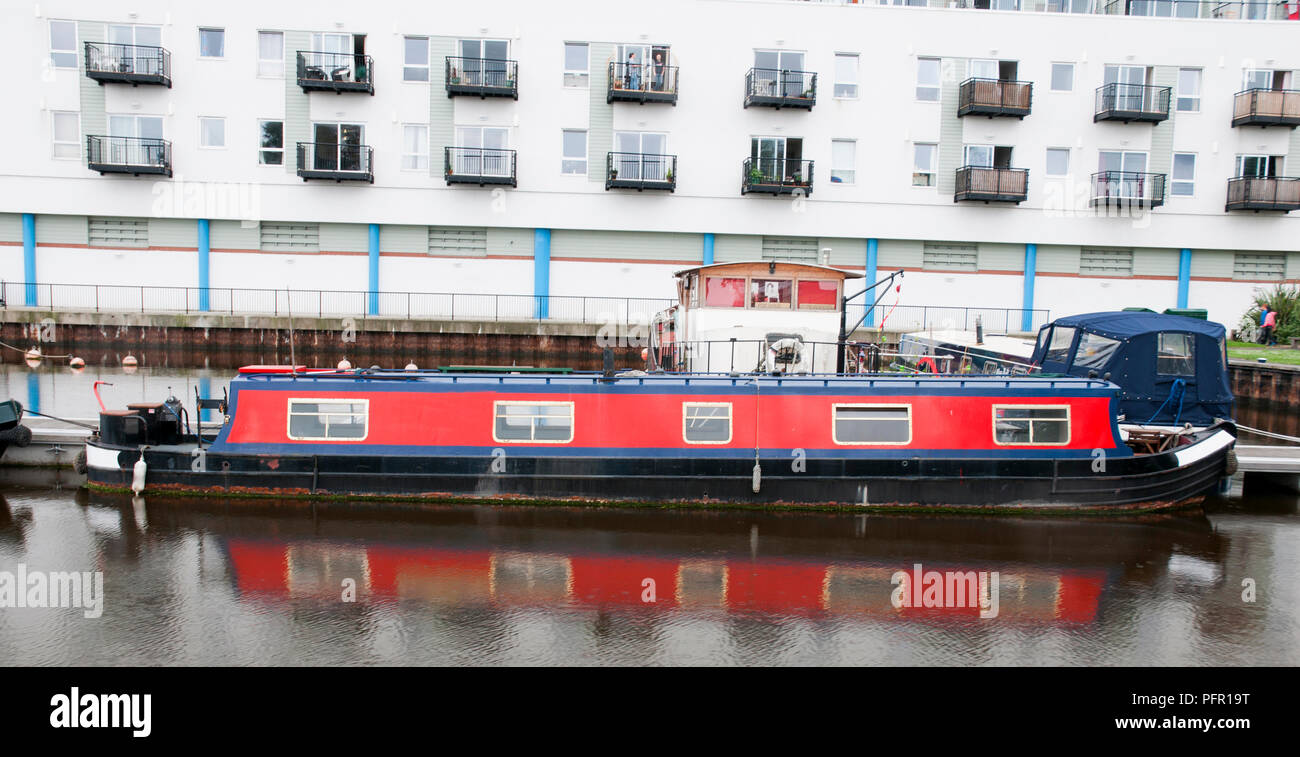 Gravesend England Boat High Resolution Stock Photography and Images - Alamy