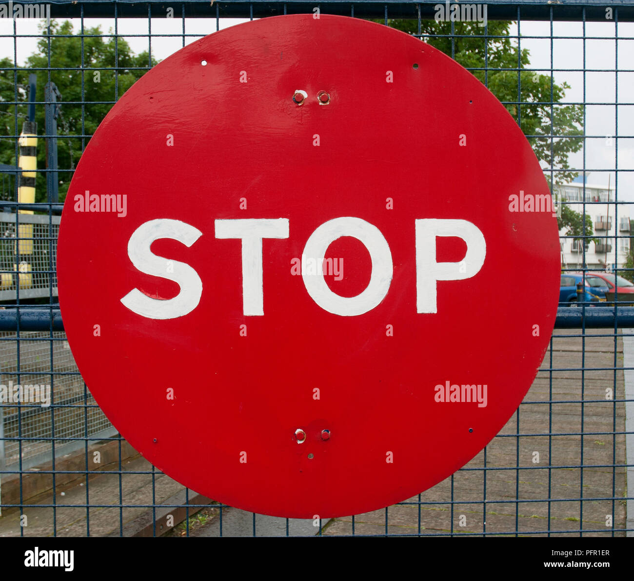 England fence hi-res stock photography and images - Alamy