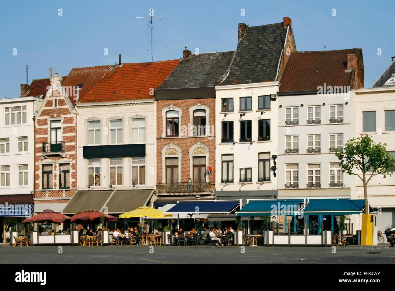 Belgian building hi-res stock photography and images - Alamy