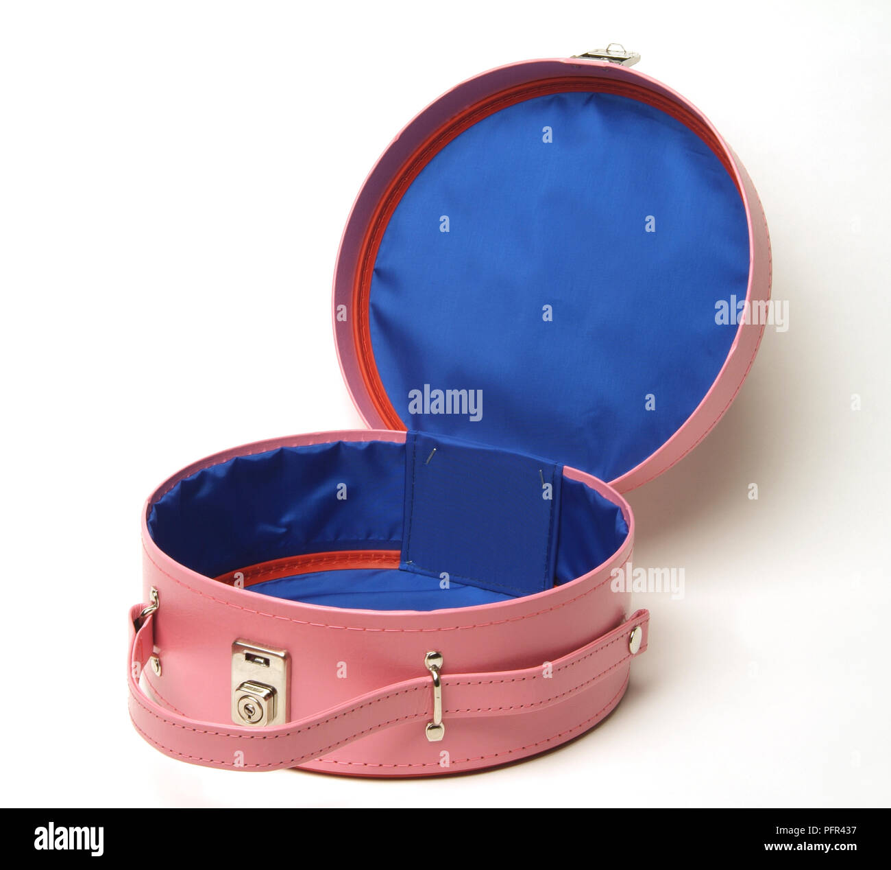 Lining hi-res stock photography and images - Alamy