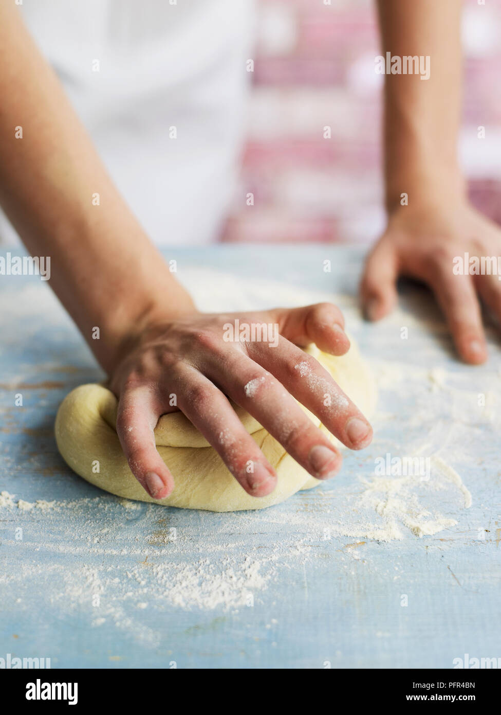 Floured surface hi-res stock photography and images - Alamy