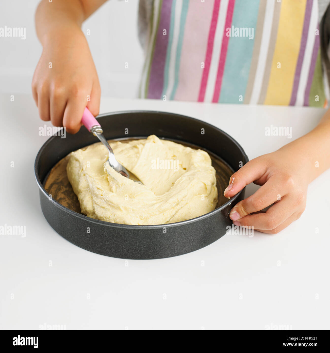 Sponge cake mixture hi-res stock photography and images - Alamy