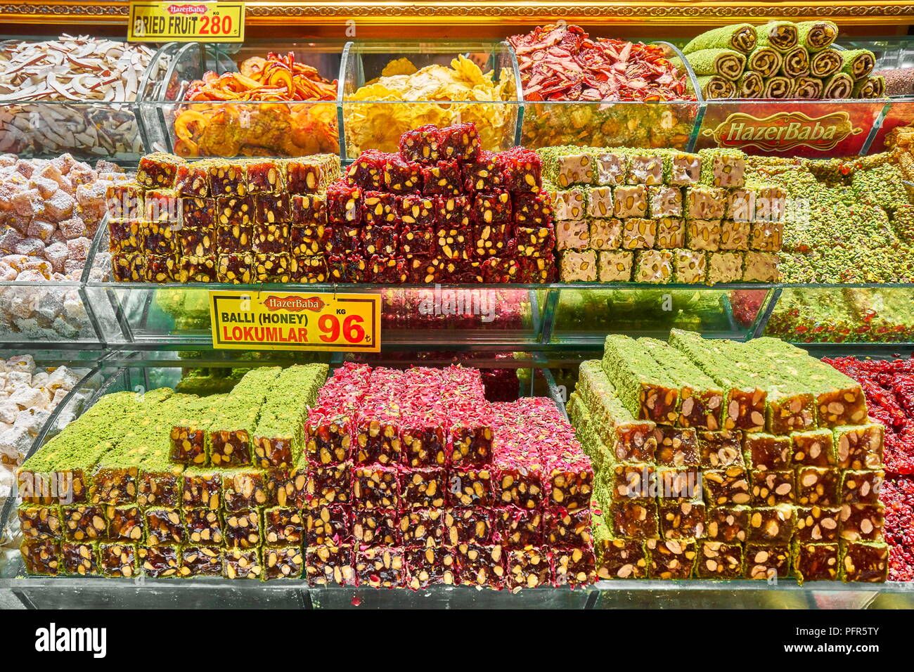 Middle east sweets hi-res stock photography and images - Alamy