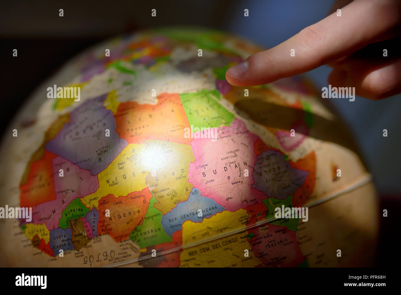 Child finger map hi-res stock photography and images - Alamy