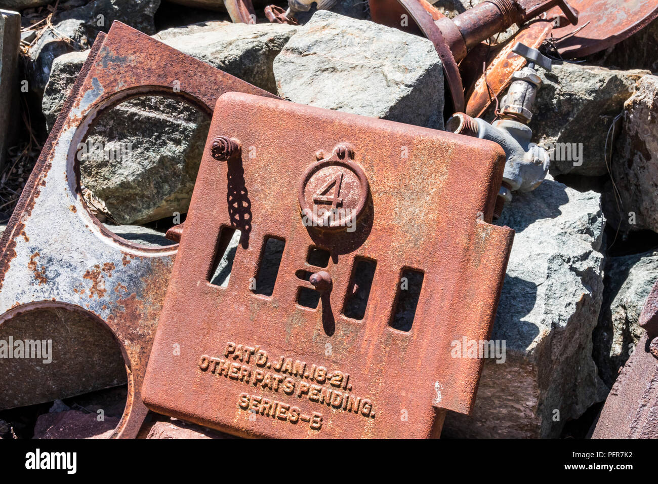 Iron parts hi-res stock photography and images - Alamy