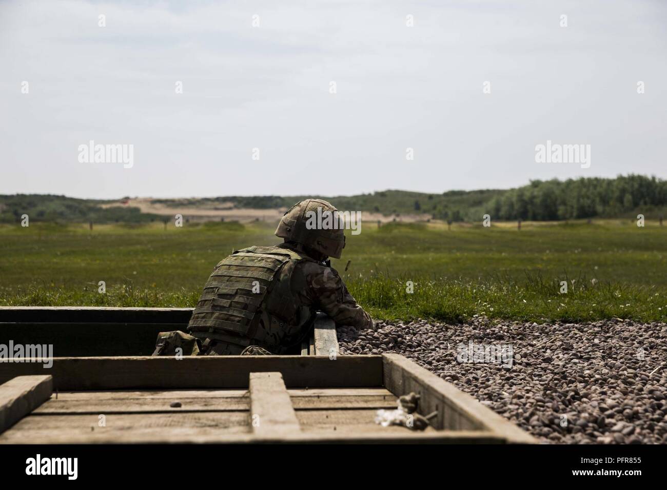 Royal marines rifle range hi-res stock photography and images - Alamy