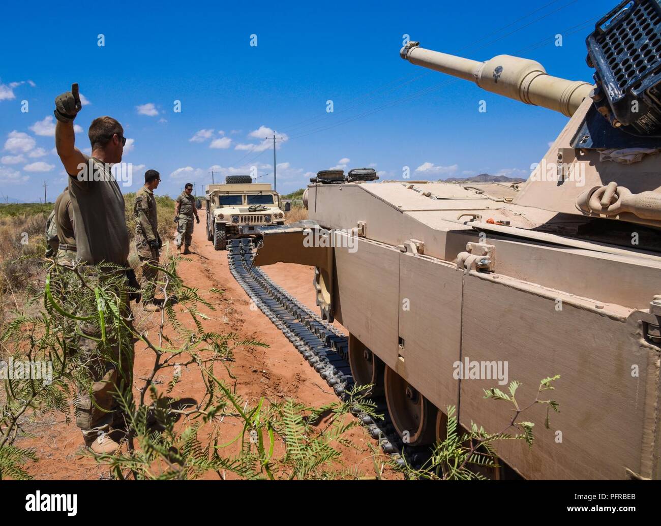M88 recovery vehicle hi-res stock photography and images - Alamy