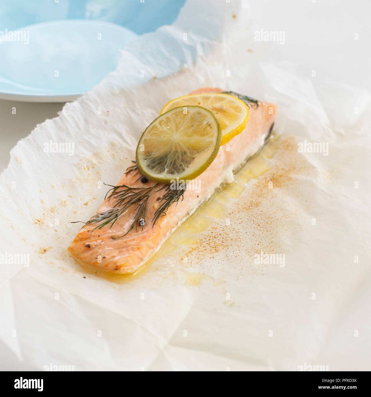 Baked salmon fillet garnished hi-res stock photography and images - Alamy