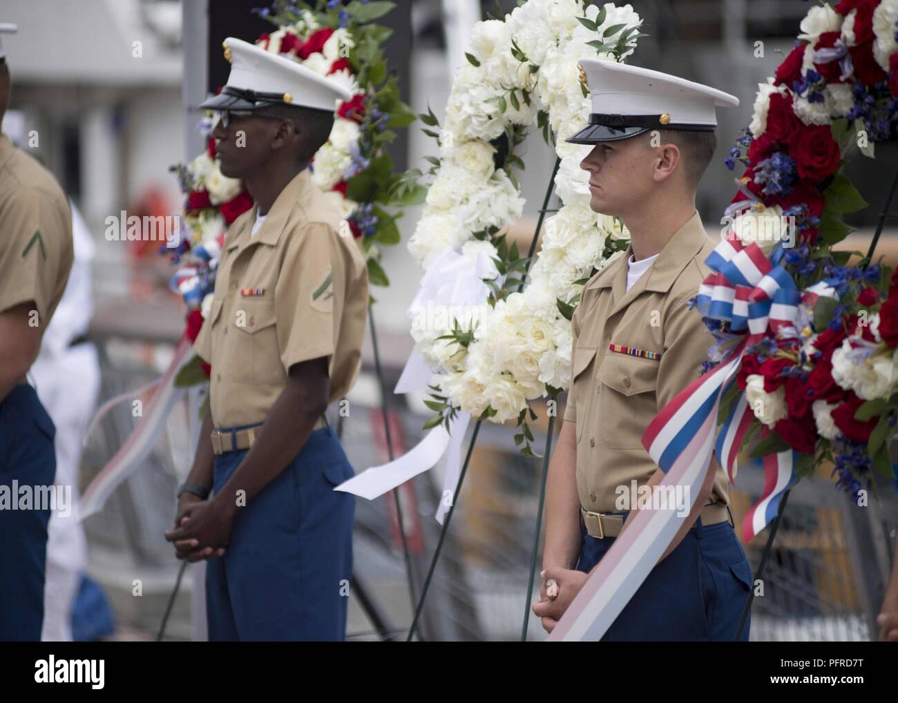 NEW YORK (May 28, 2018) Marines guard commemorative wreaths ...