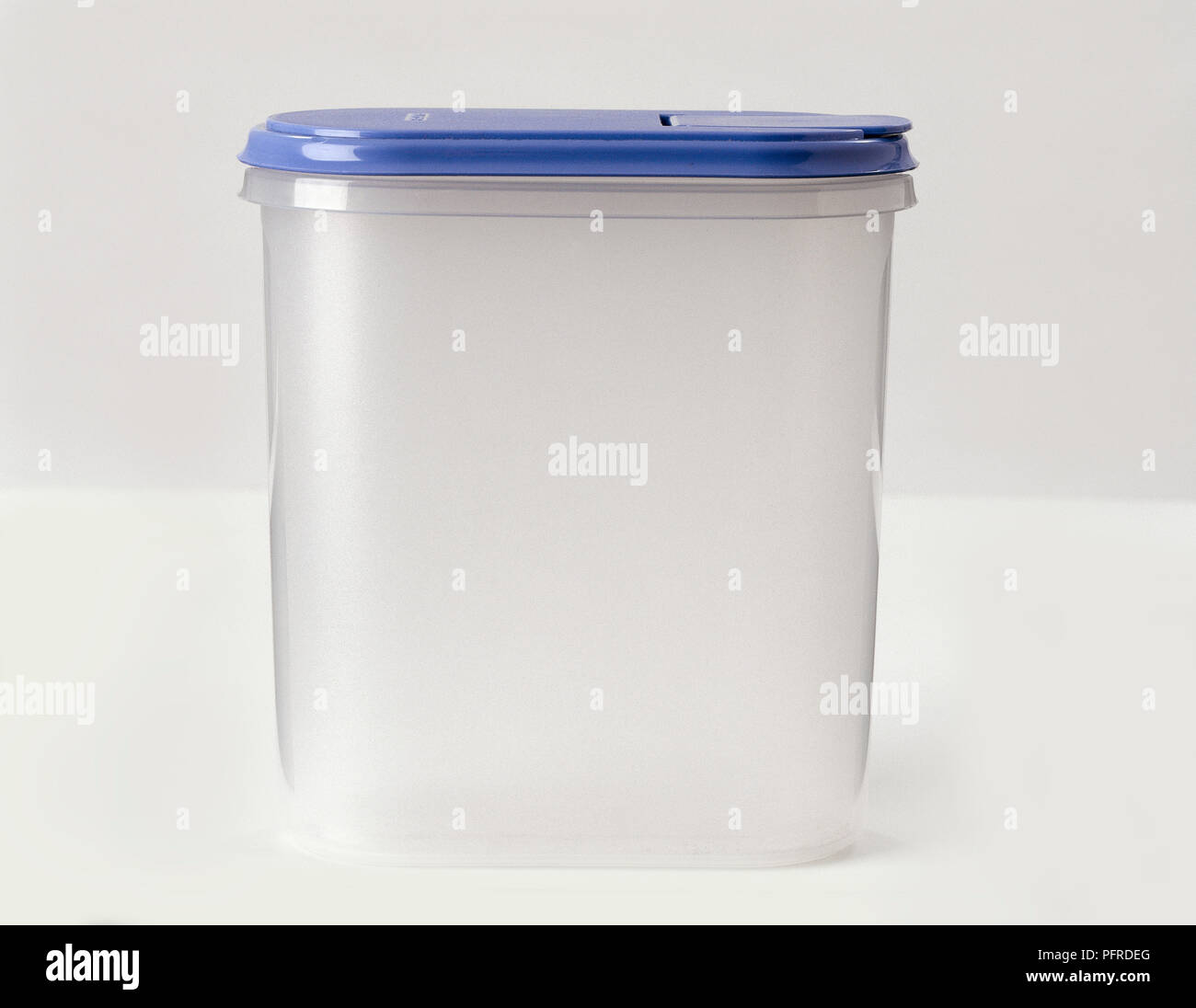 Container lid hi-res stock photography and images - Alamy
