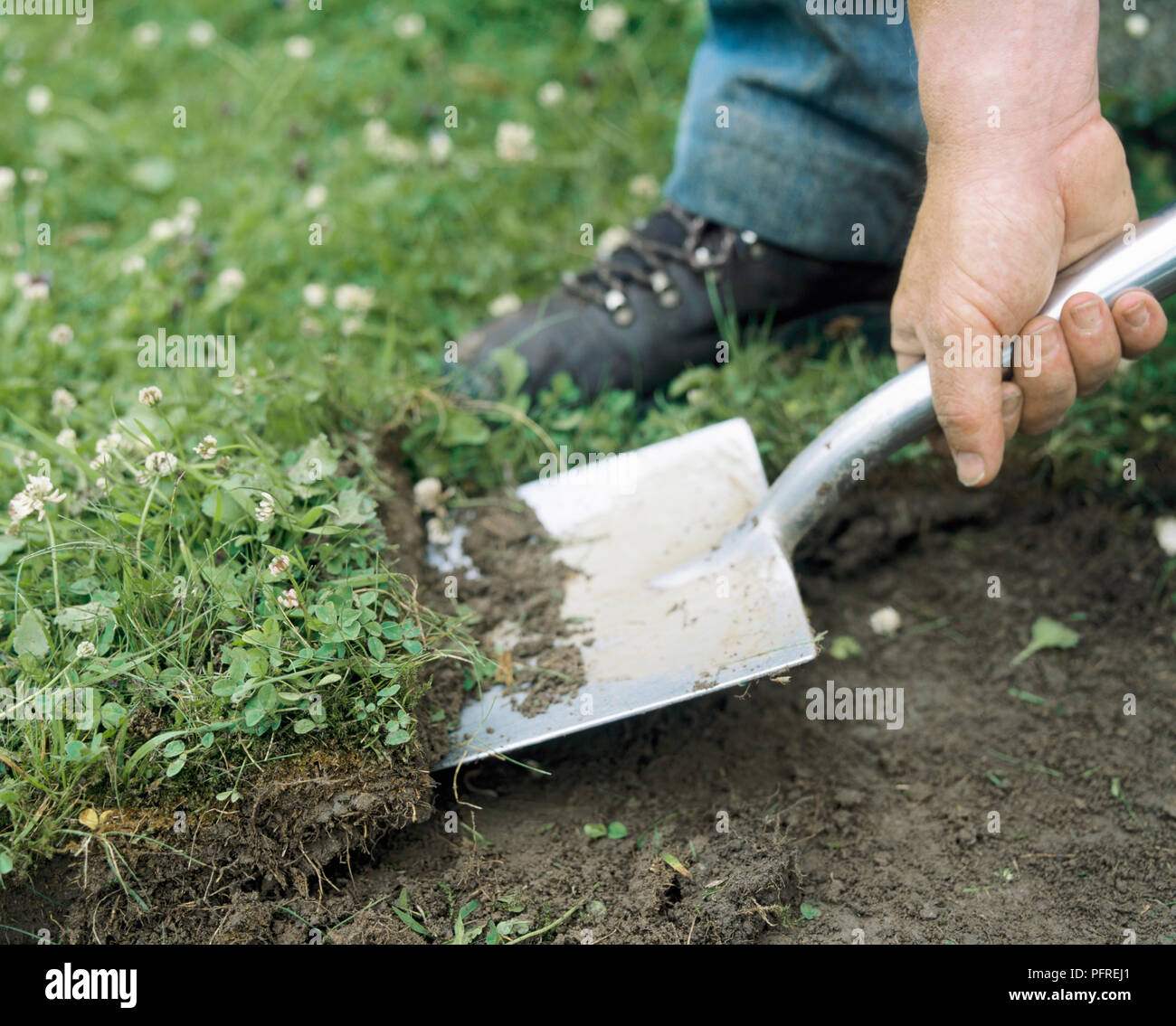 Remove turf store