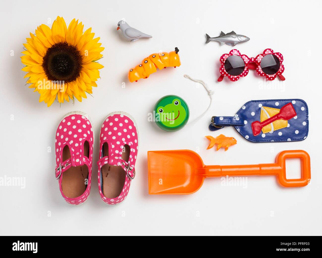 Toys and items related to summer and holidays Stock Photo - Alamy