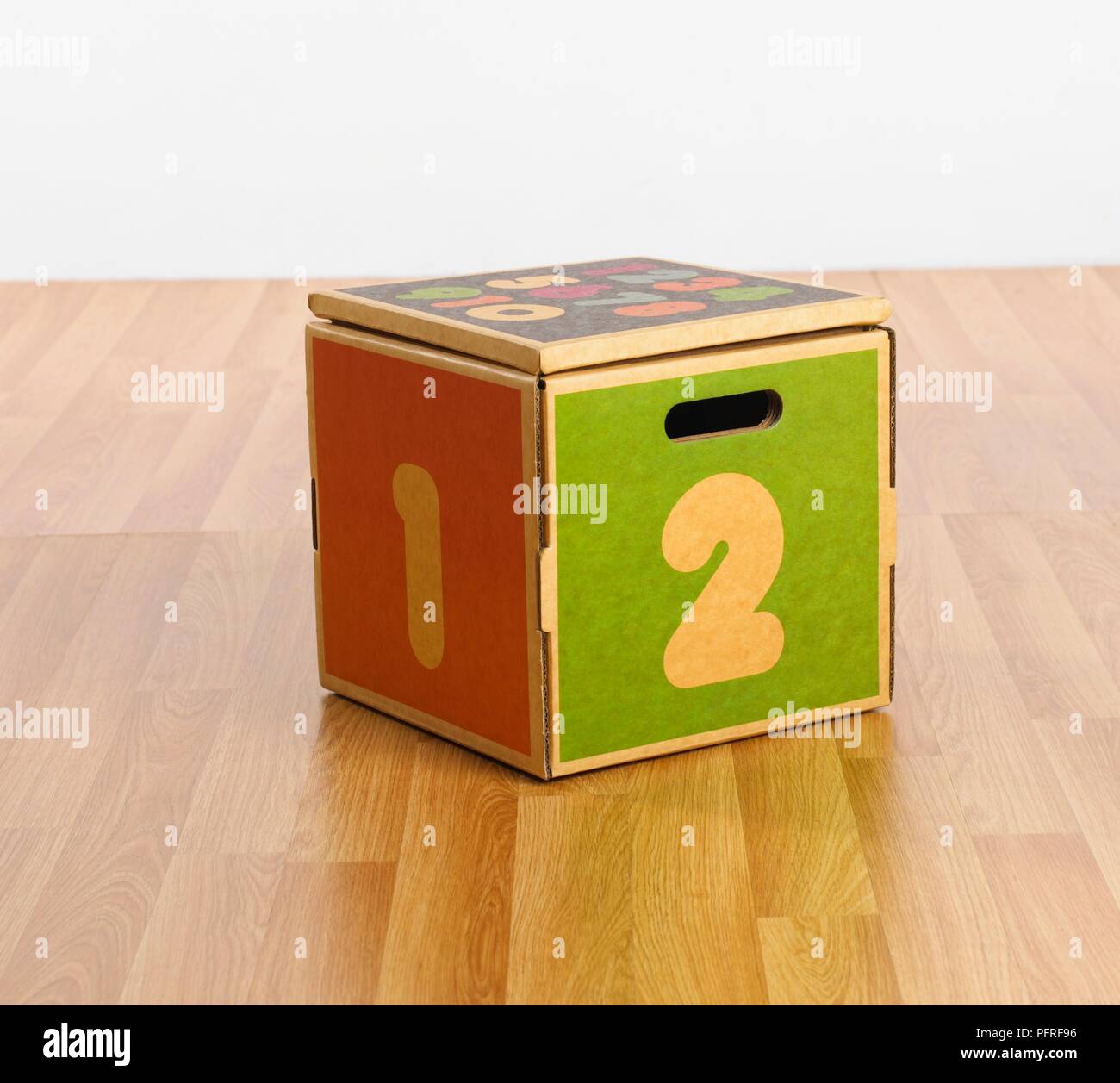 Cardboard box with numbers on Stock Photo - Alamy
