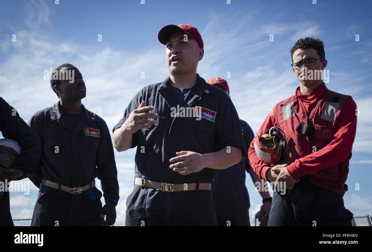 U s navy sailor uss bonhomme richard damage control training hi-res ...