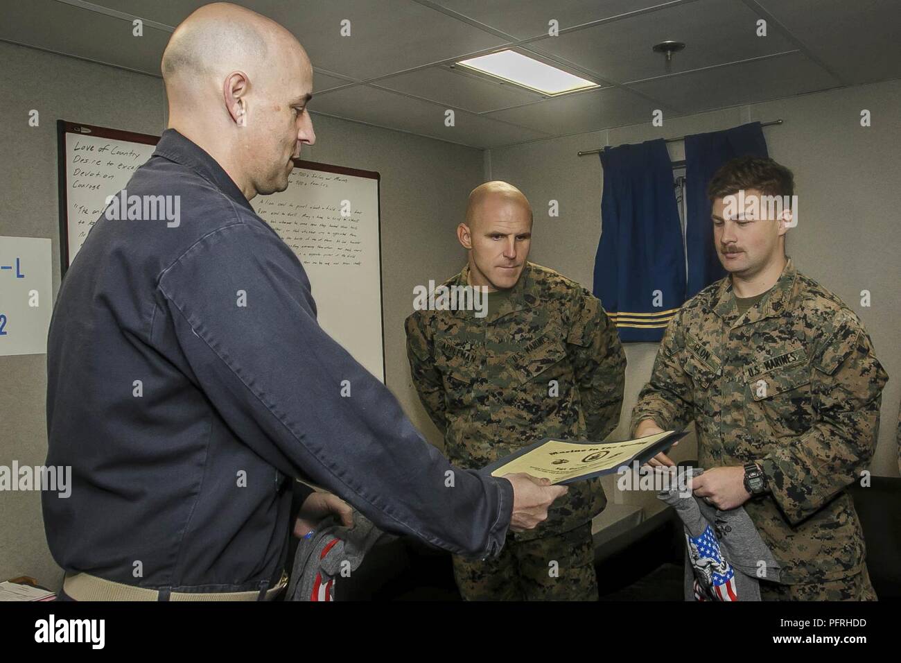 Atlantic Ocean May 26 2018 U S Navy Cmdr Philip Knight Commanding
