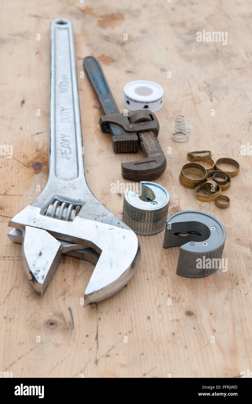 Clamp metal hi-res stock photography and images - Alamy