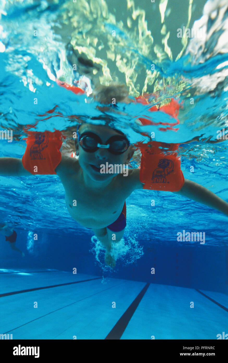 Arm bands, swimming hi-res stock photography and images - Alamy