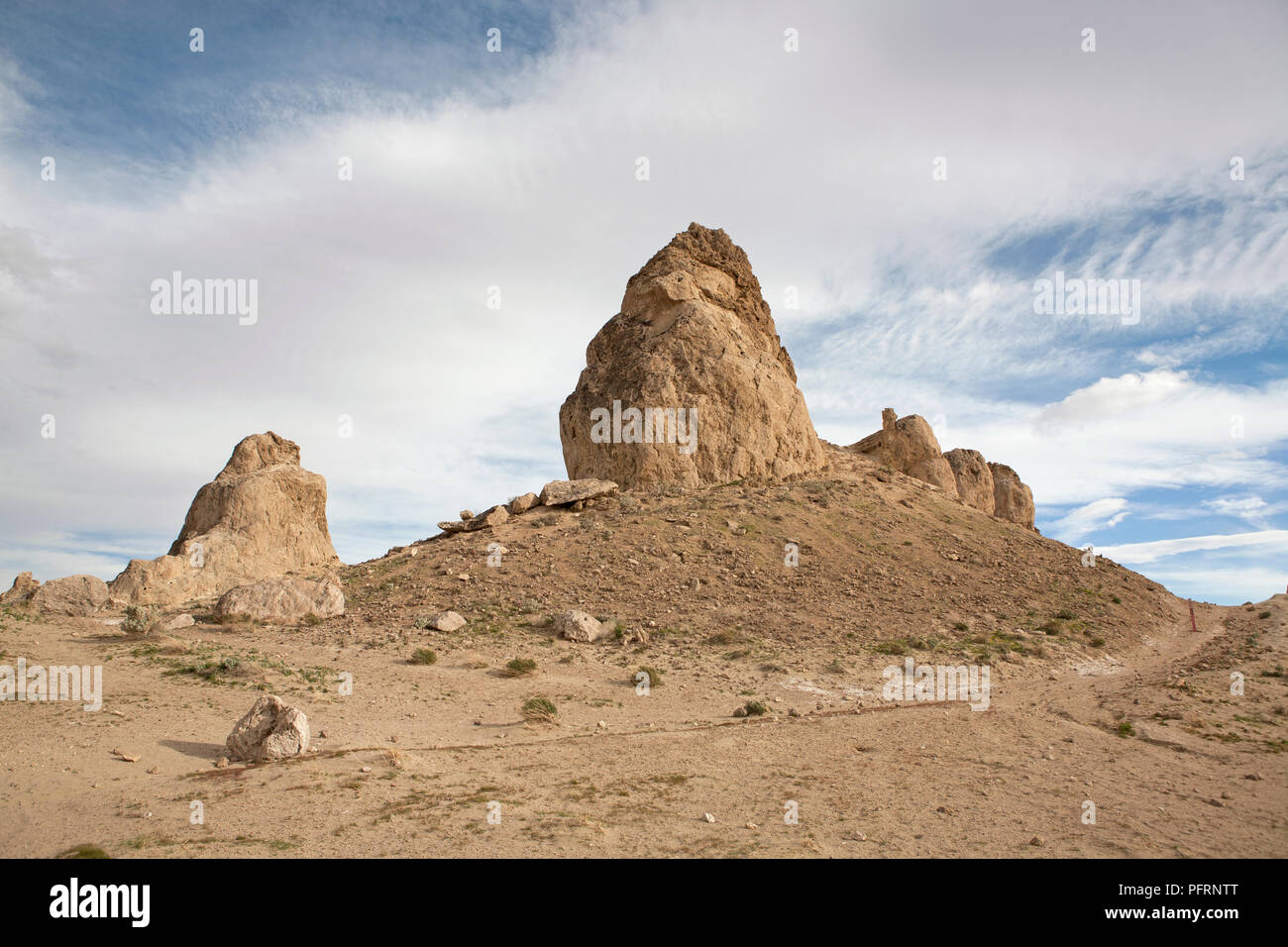 Desert rocks hi-res stock photography and images - Alamy