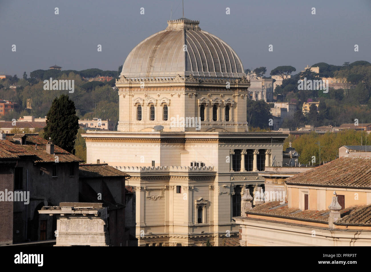 Italy, Rome, Tempio Maggiore di Roma (Great Synagogue of Rome Stock ...
