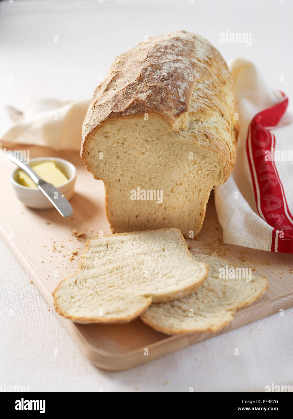 Home baked farmhouse bread hi-res stock photography and images - Alamy