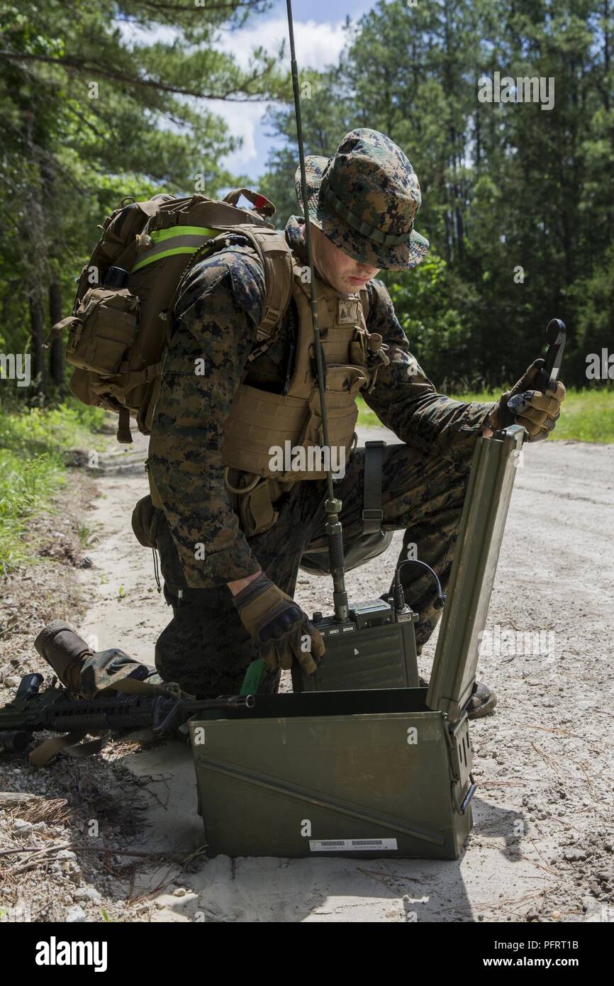 117f radio hi-res stock photography and images - Alamy