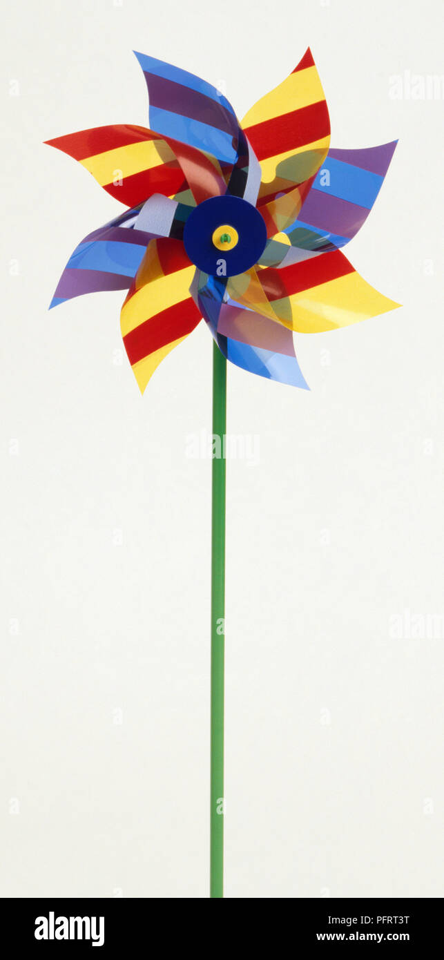 Vertical shot white windmill hi-res stock photography and images - Alamy