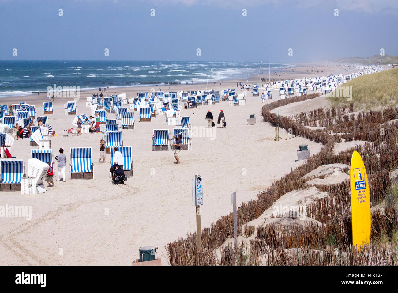 Germany, Schleswig-Holstein state, Sylt island, Kampen beach, people ...