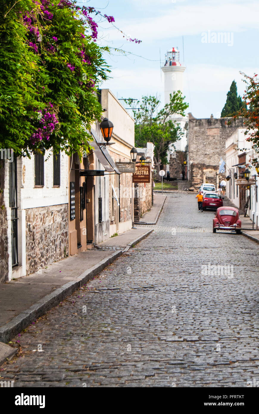 Paved street hi-res stock photography and images - Alamy