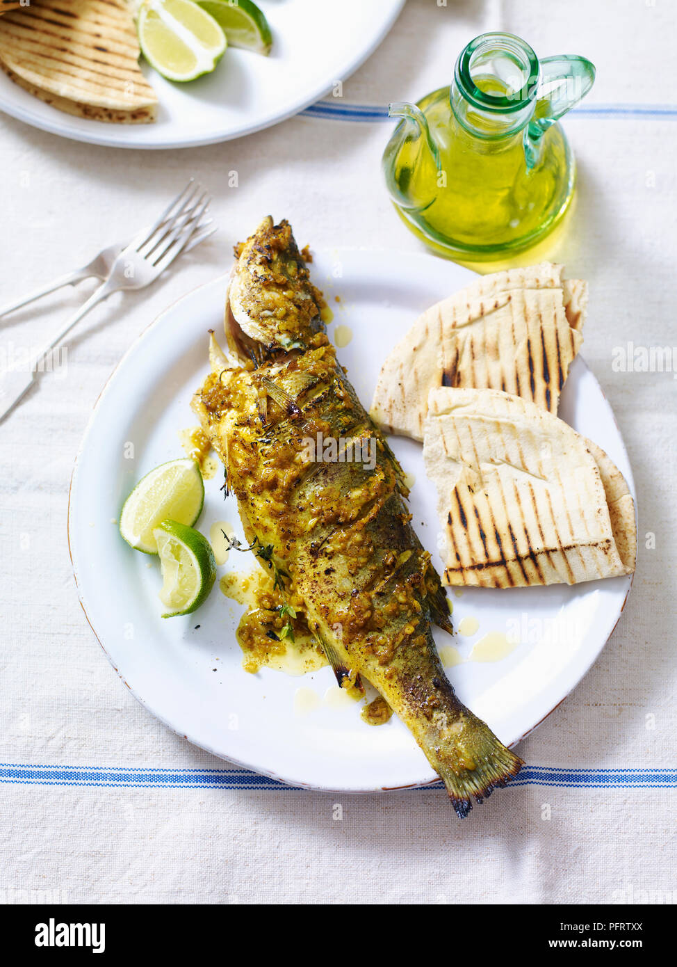 Fish pitta bread hi-res stock photography and images - Alamy