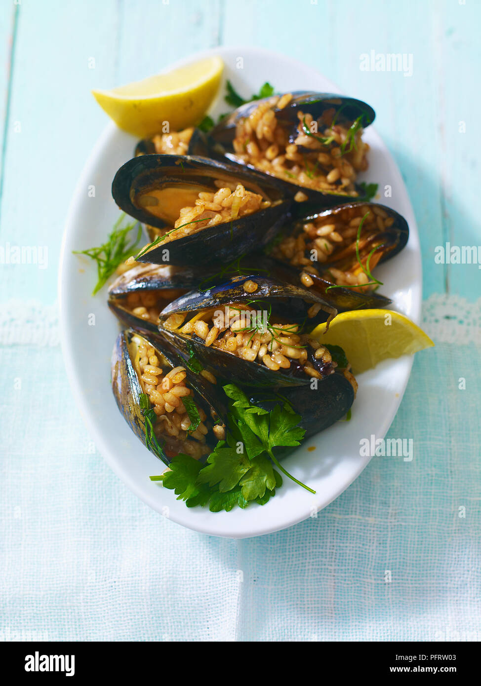 Midye dolmasi hi-res stock photography and images - Alamy