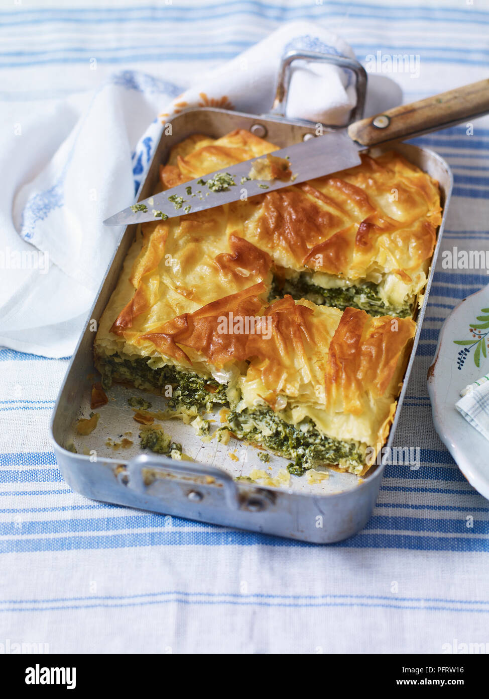 Hortapitta, Greek spinach pie Stock Photo - Alamy