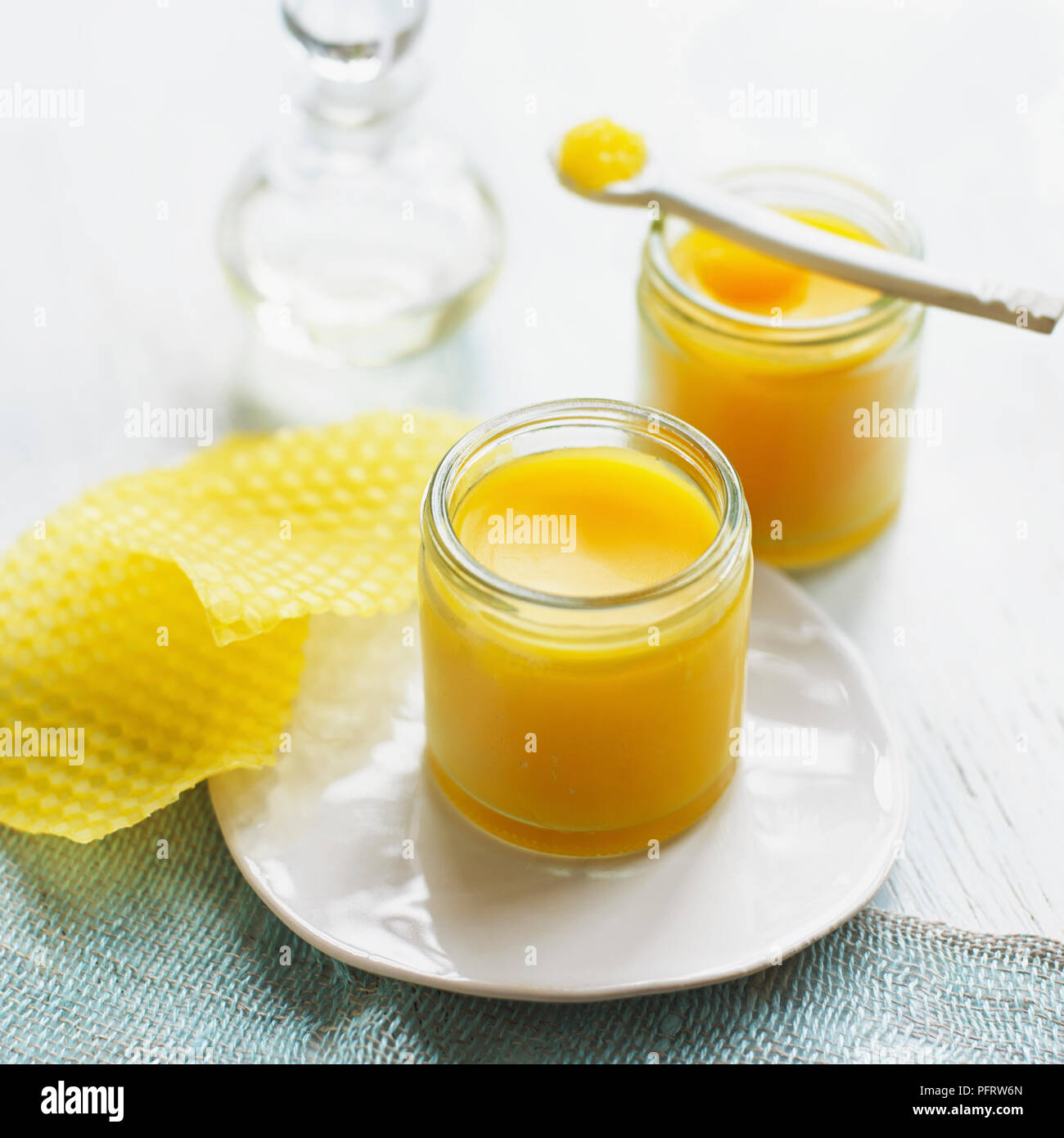 Beauty bottle hi-res stock photography and images - Alamy