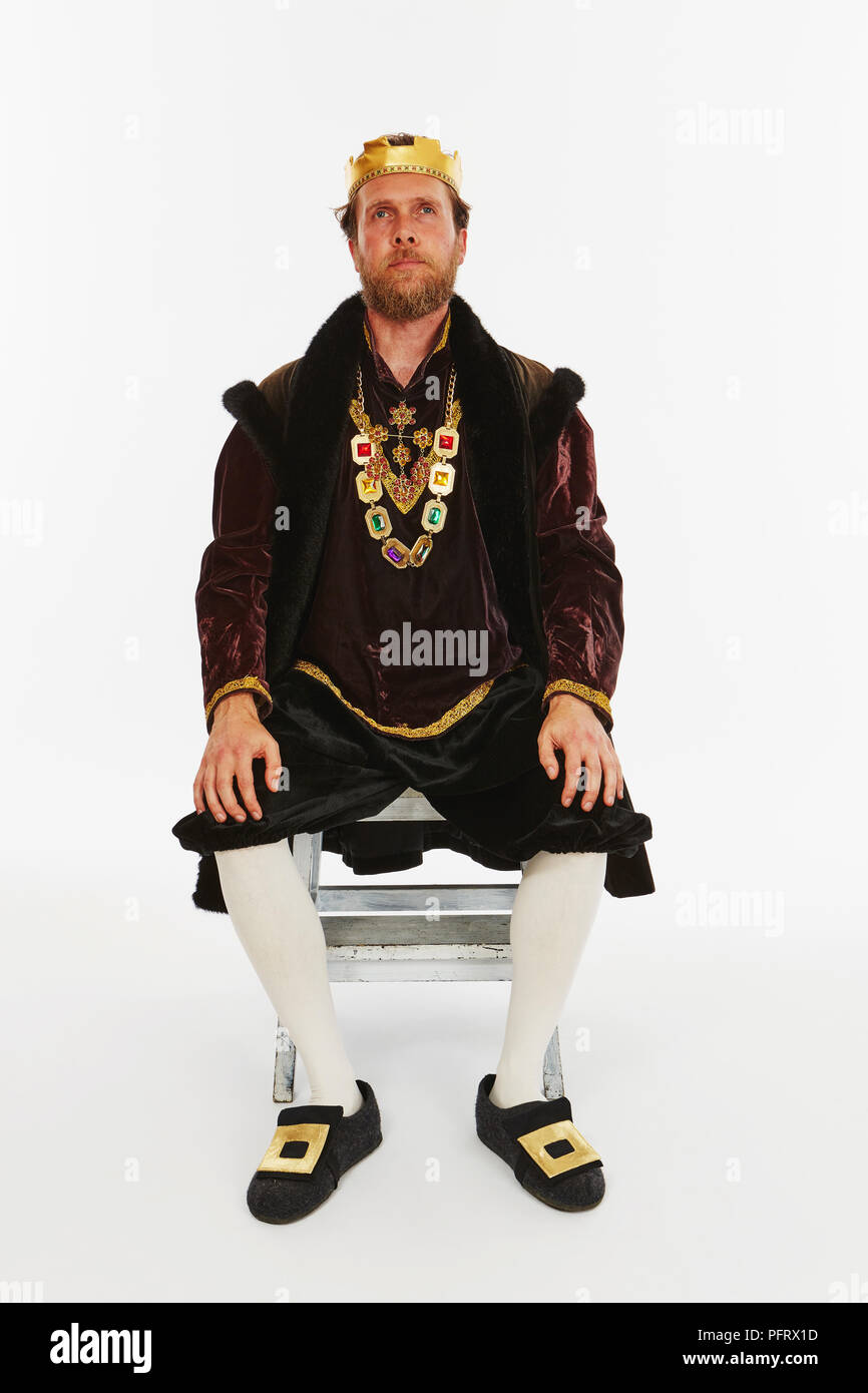King crown costume hi-res stock photography and images - Alamy