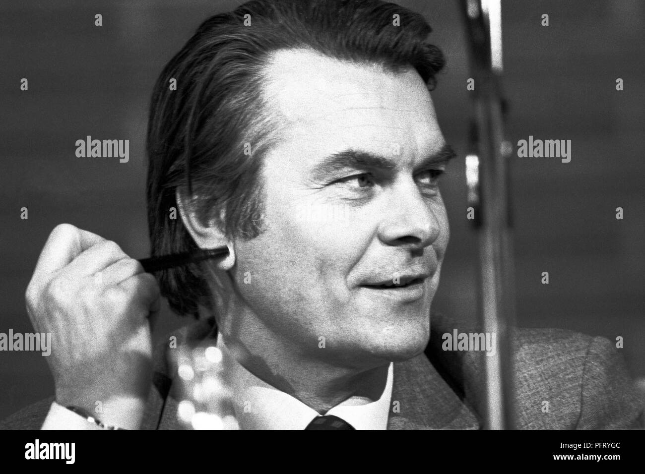 Dr david owen hi-res stock photography and images - Alamy