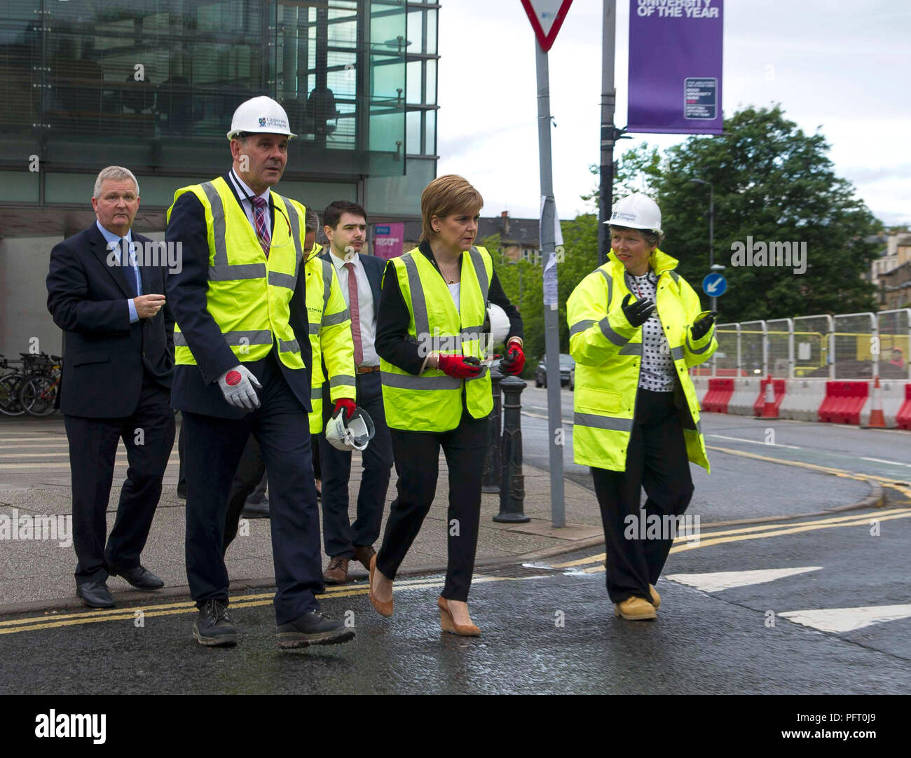 First Minister Nicola Sturgeon (centre), Glasgow University Vice ...