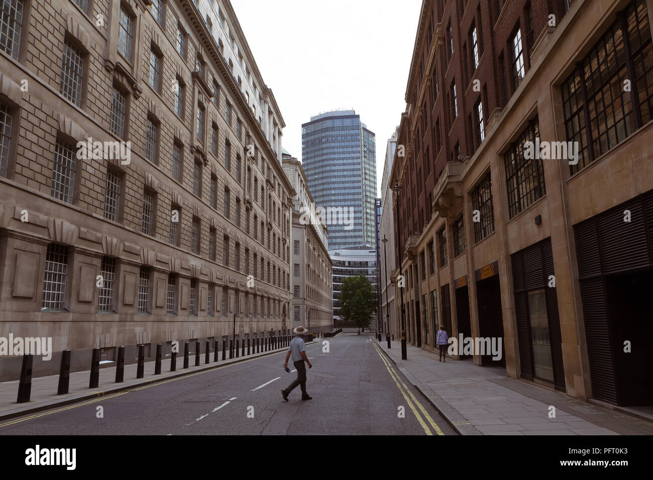 Empty flat uk hi-res stock photography and images - Alamy