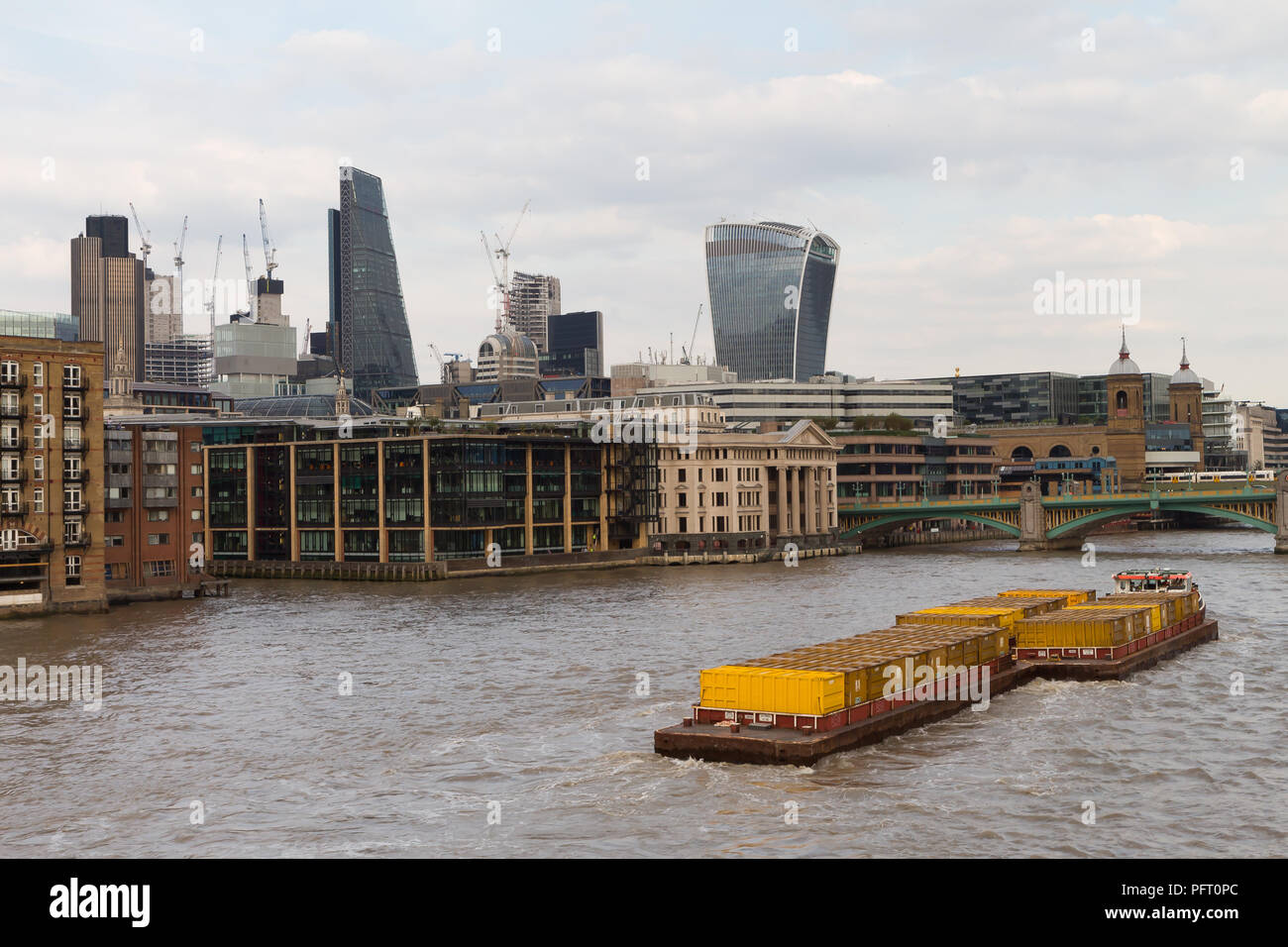 Waste refuse disposal barges hi-res stock photography and images - Alamy