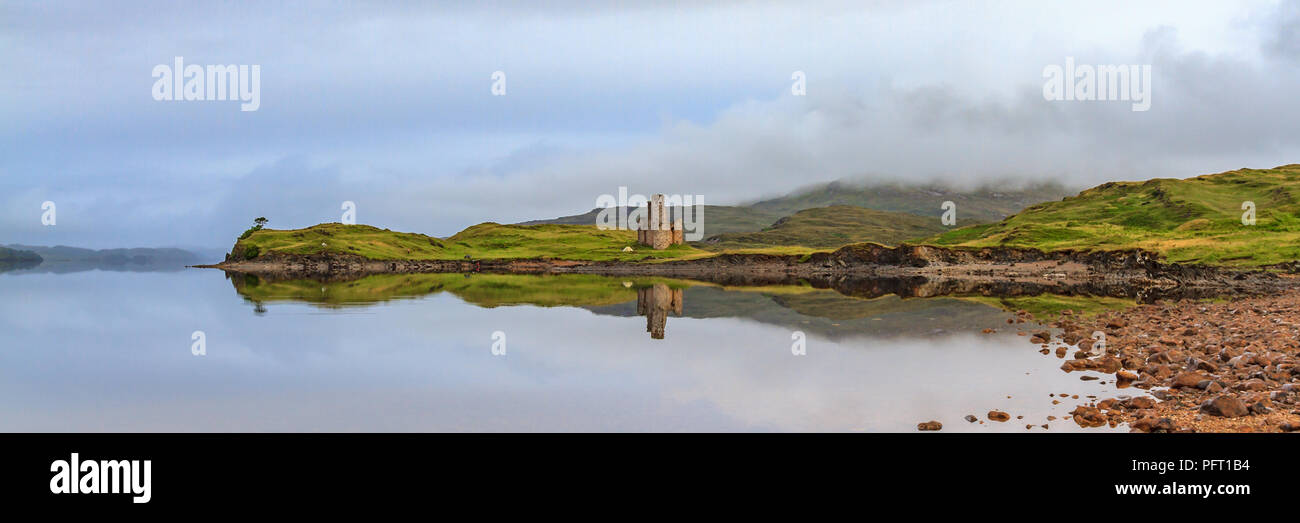 Ardvreck Castle and Loch Assynt, Lairg, Scotland Stock Photo - Alamy