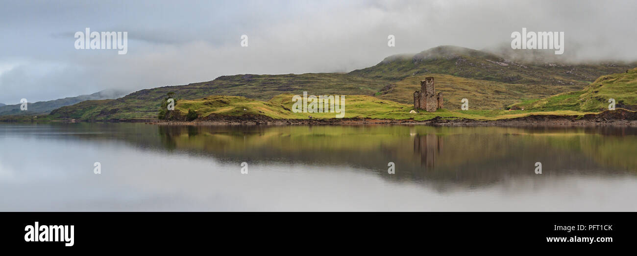 Ardvreck Castle and Loch Assynt, Lairg, Scotland Stock Photo - Alamy