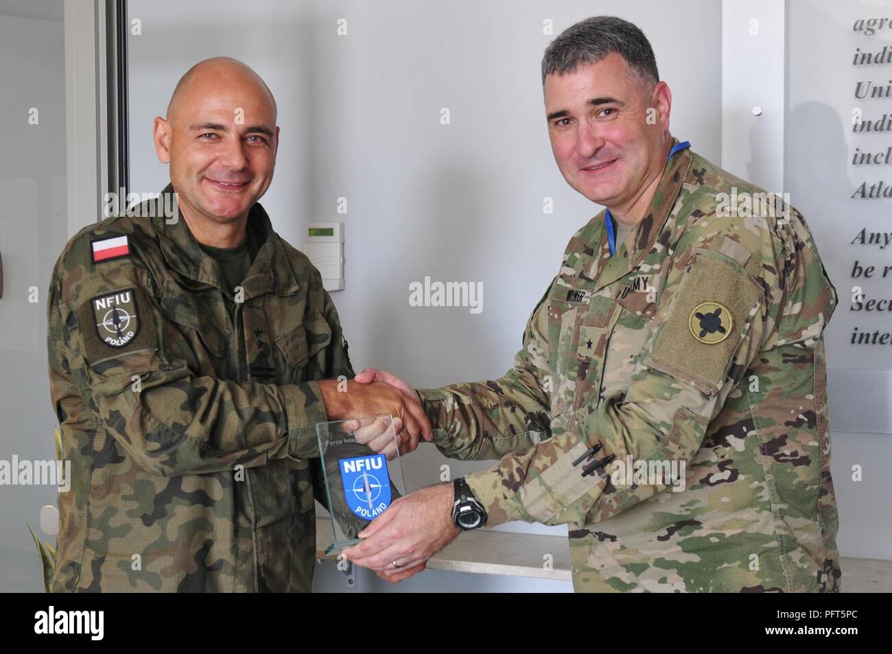 Clint walker hi-res stock photography and images - Alamy