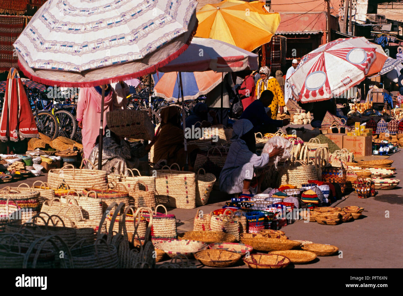 Morocco, Marrakech, open-air basket souk in medina Stock Photo - Alamy