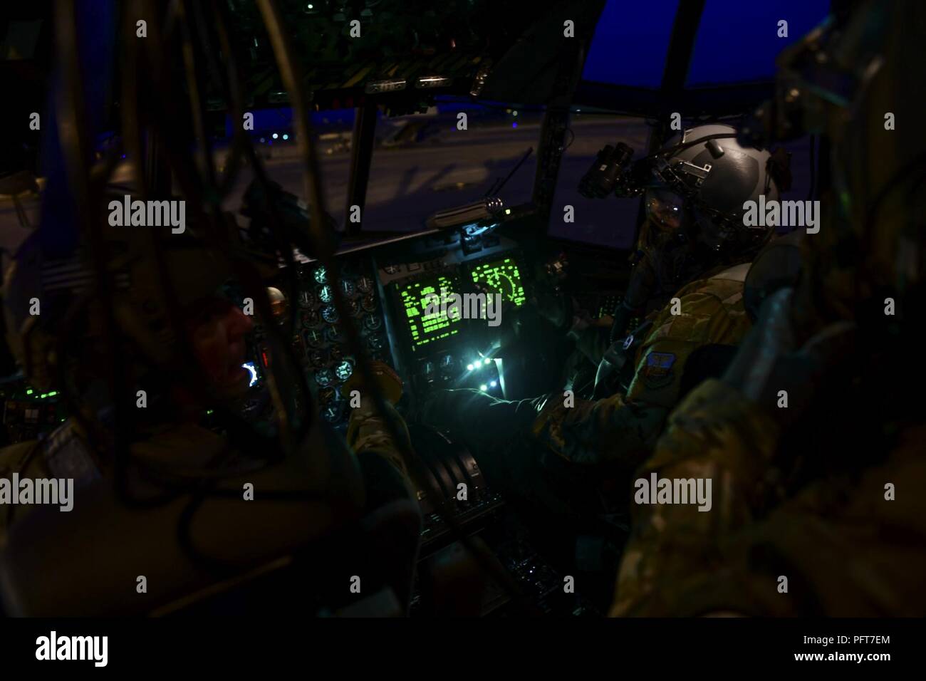 Air Commandos with the 1st Special Operations Wing participate in the ...