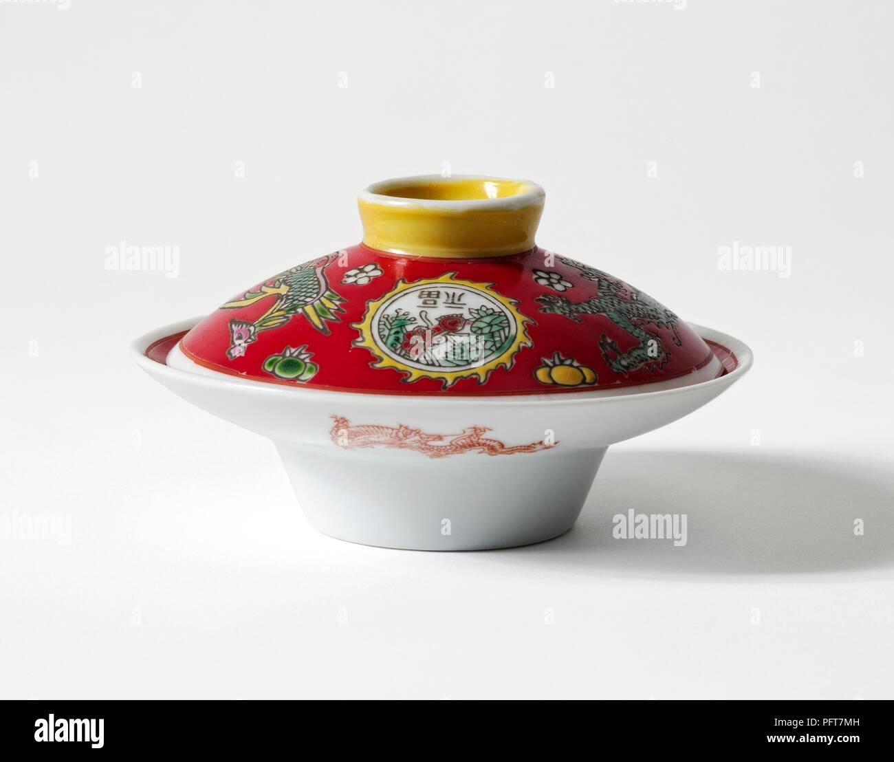 Lidded hi-res stock photography and images - Alamy