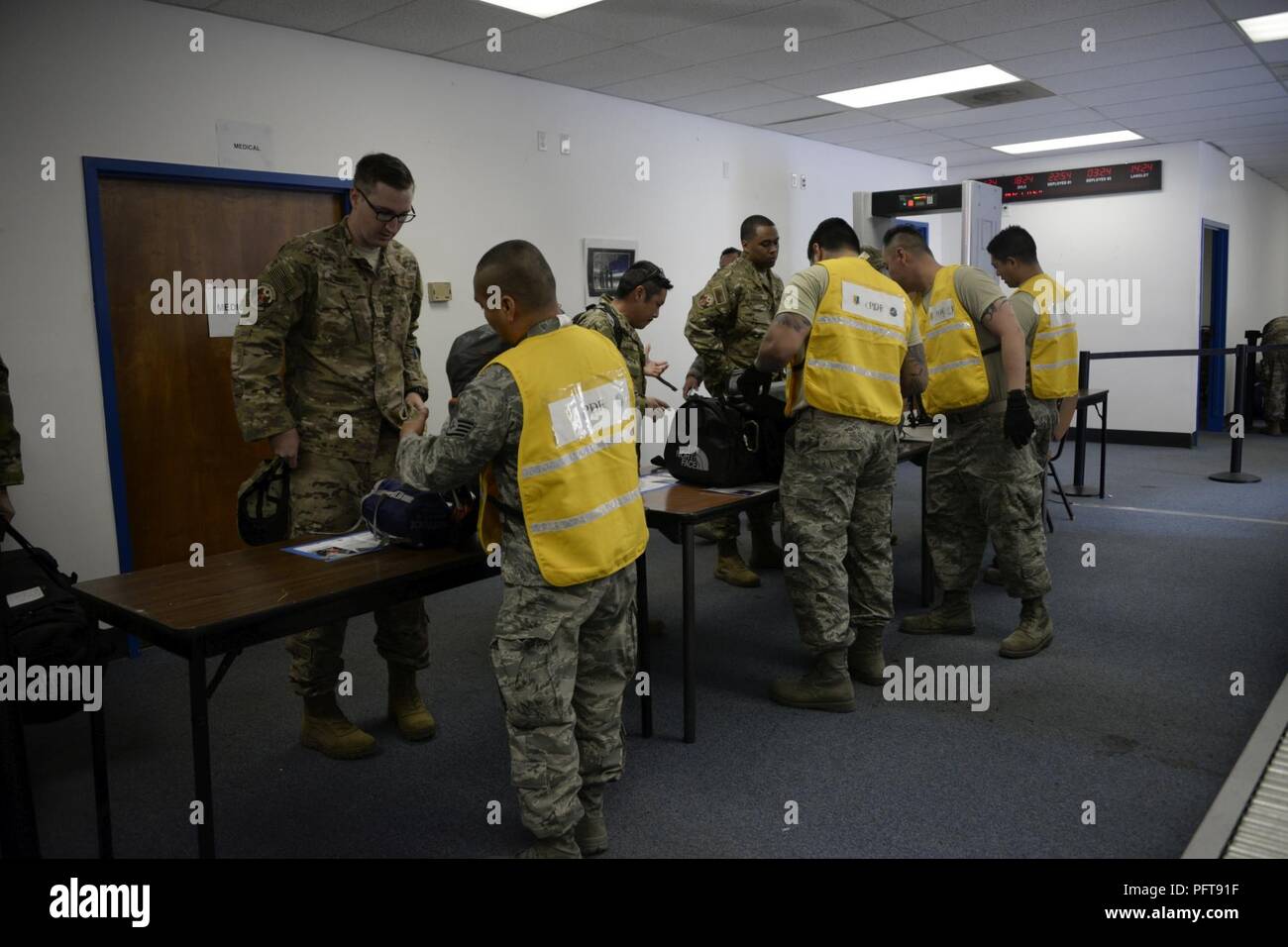 California Air National Guardsmen aerial porters from the 129th ...