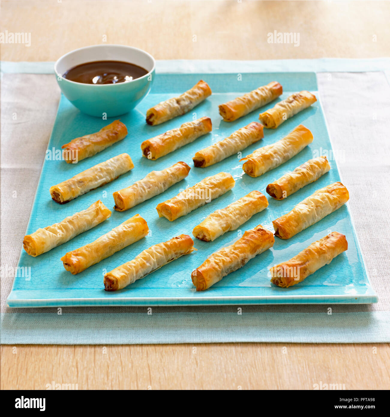 Spring rolls tray hi-res stock photography and images - Alamy