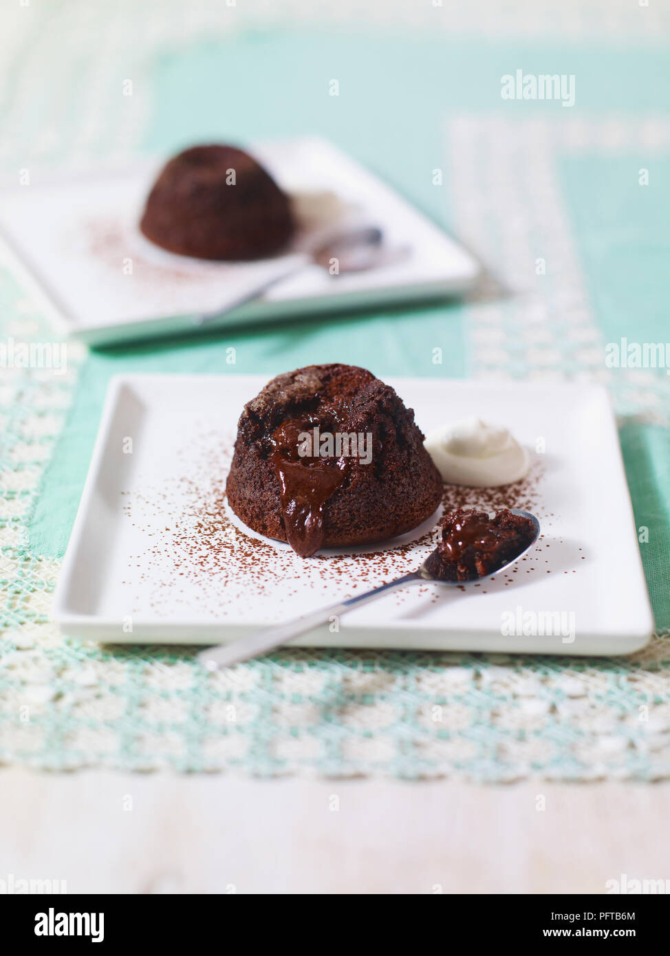 Fondant cream hi-res stock photography and images - Alamy