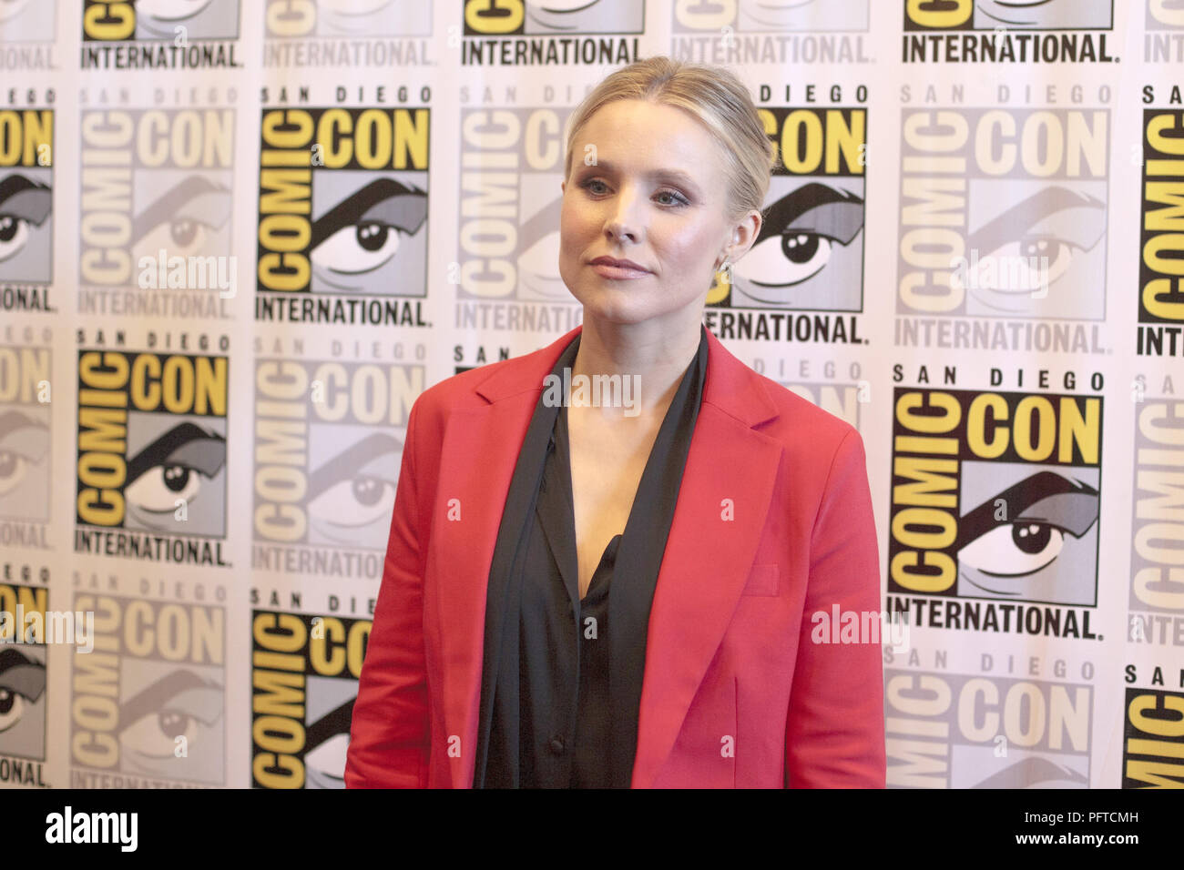2018 San Diego Comic Con - The Good Place - Photocall Featuring ...