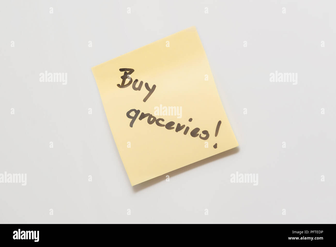 memo on white background handwritten memo Stock Photo - Alamy