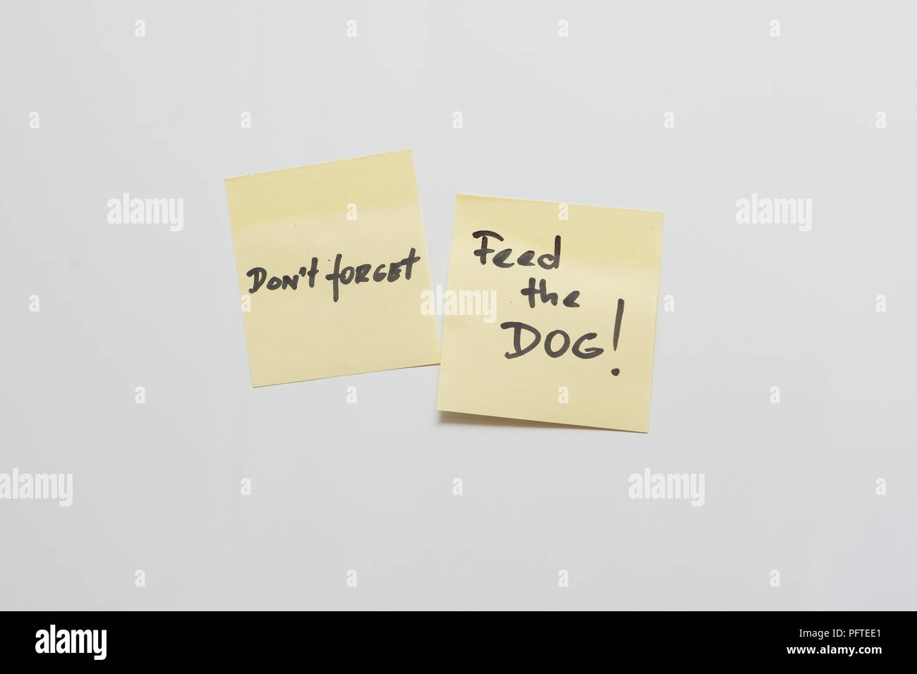 memo on white background handwritten memo Stock Photo - Alamy