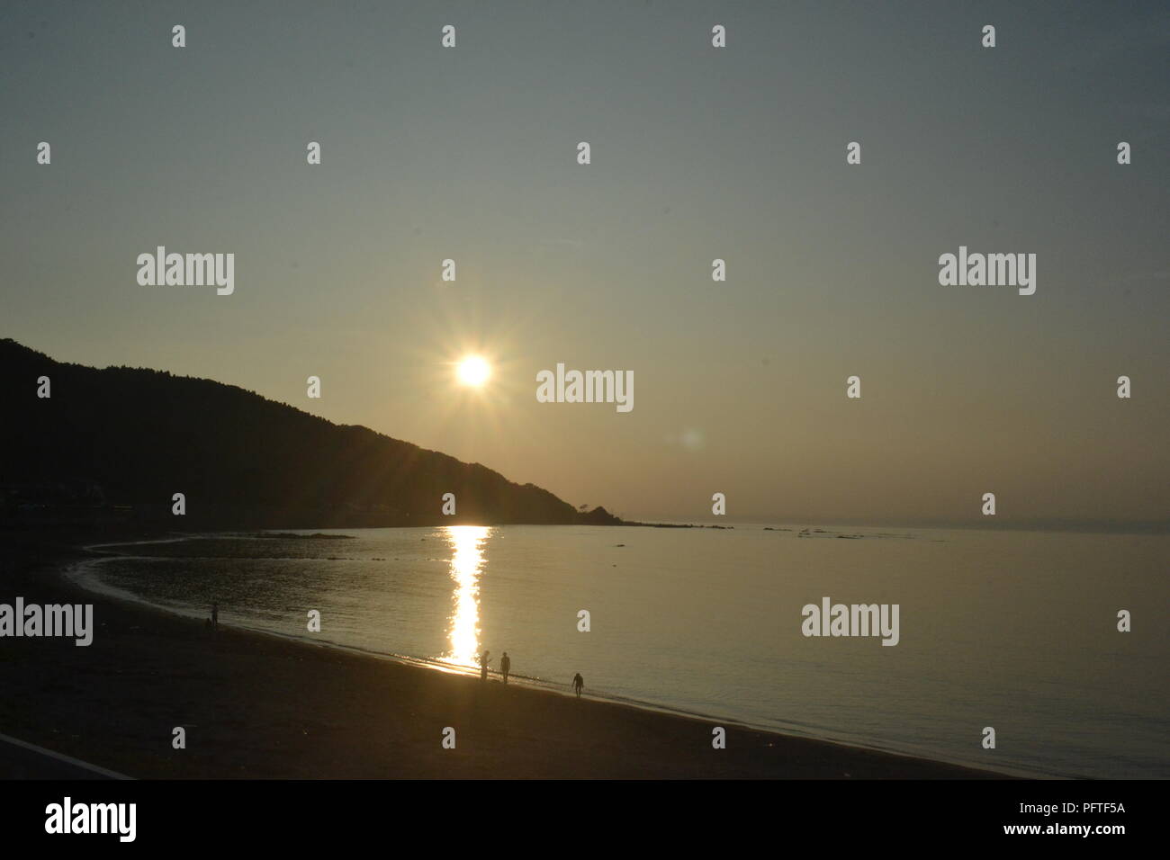 Outdoor reflection landscapes sunset sky hi-res stock photography and ...